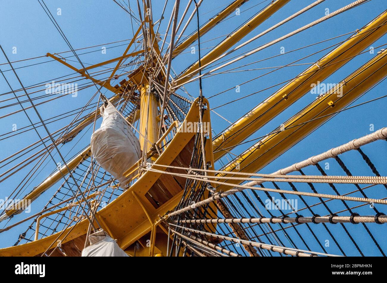 Classic sailboat rigging hi-res stock photography and images - Alamy