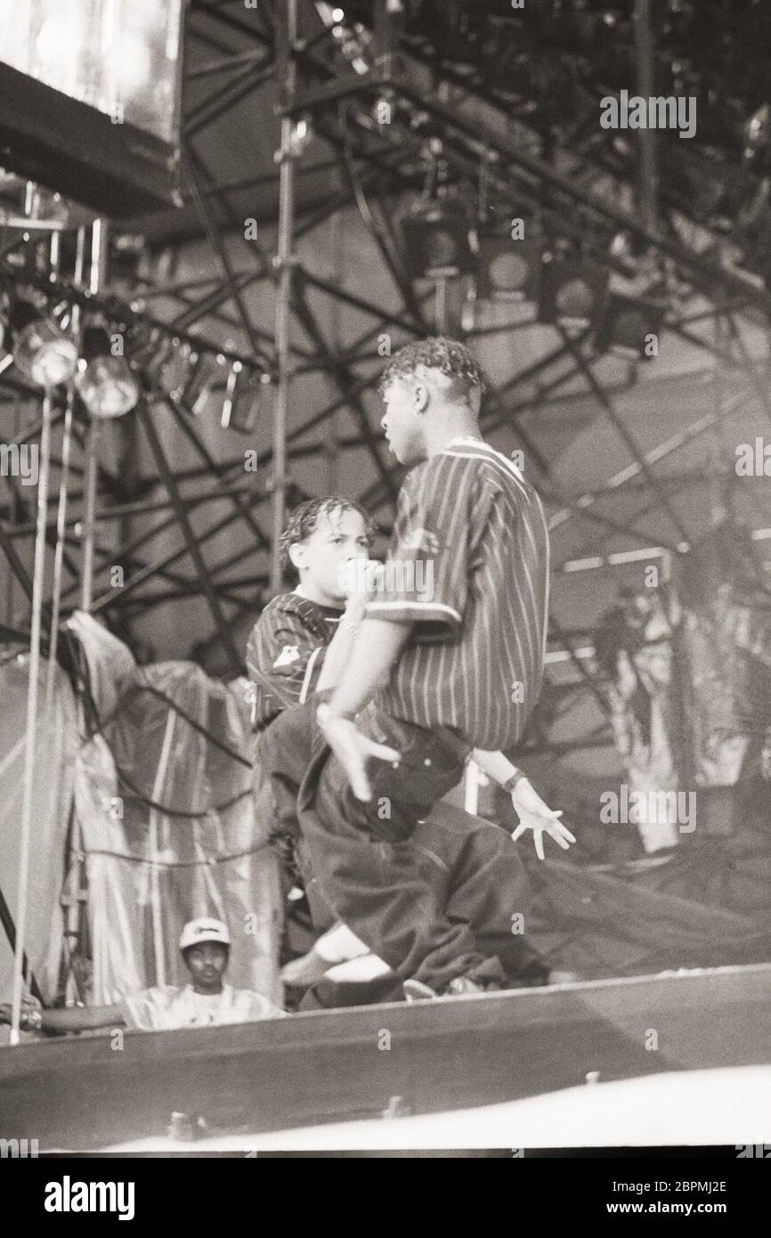 Michael Jackson Konzert-11.07.92 - Das Rap-Duo Kris Kross während eines ...