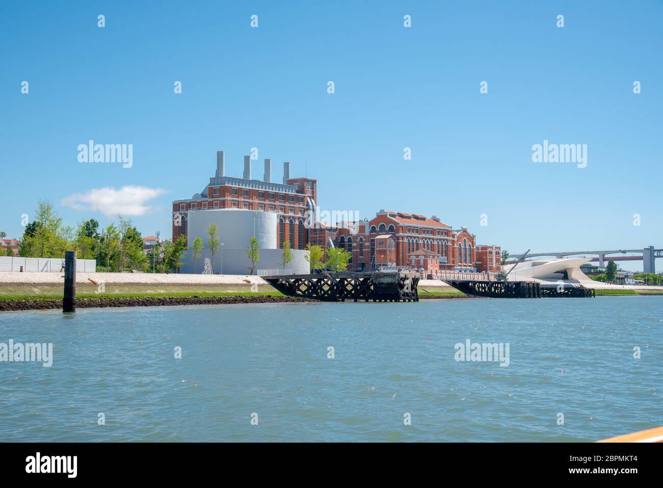 The Tejo Power Station was a thermoelectric power plant. After shut ...