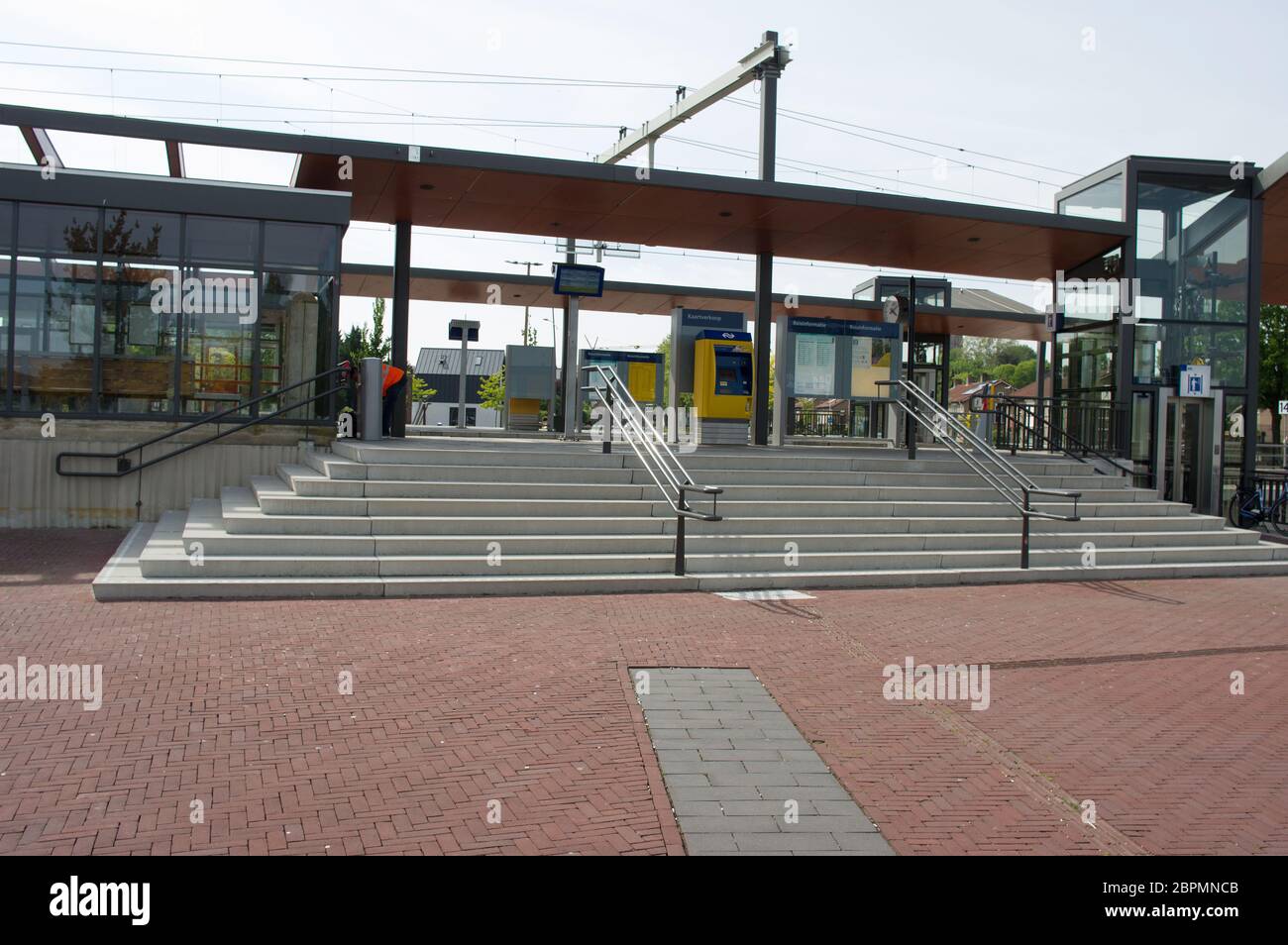 Elst station hi-res stock photography and images - Alamy