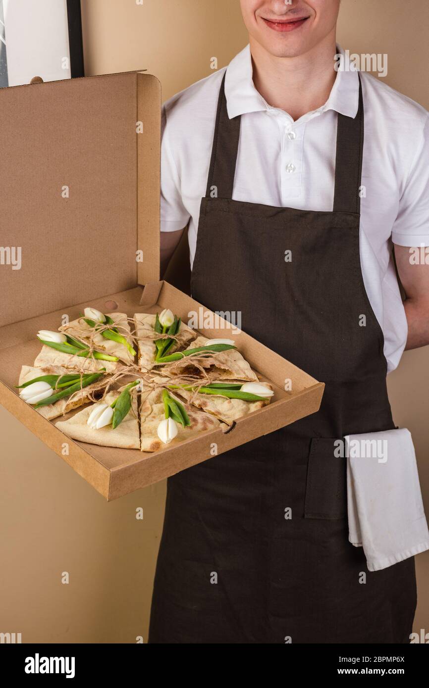 Funny waiter man woman hi-res stock photography and images - Alamy