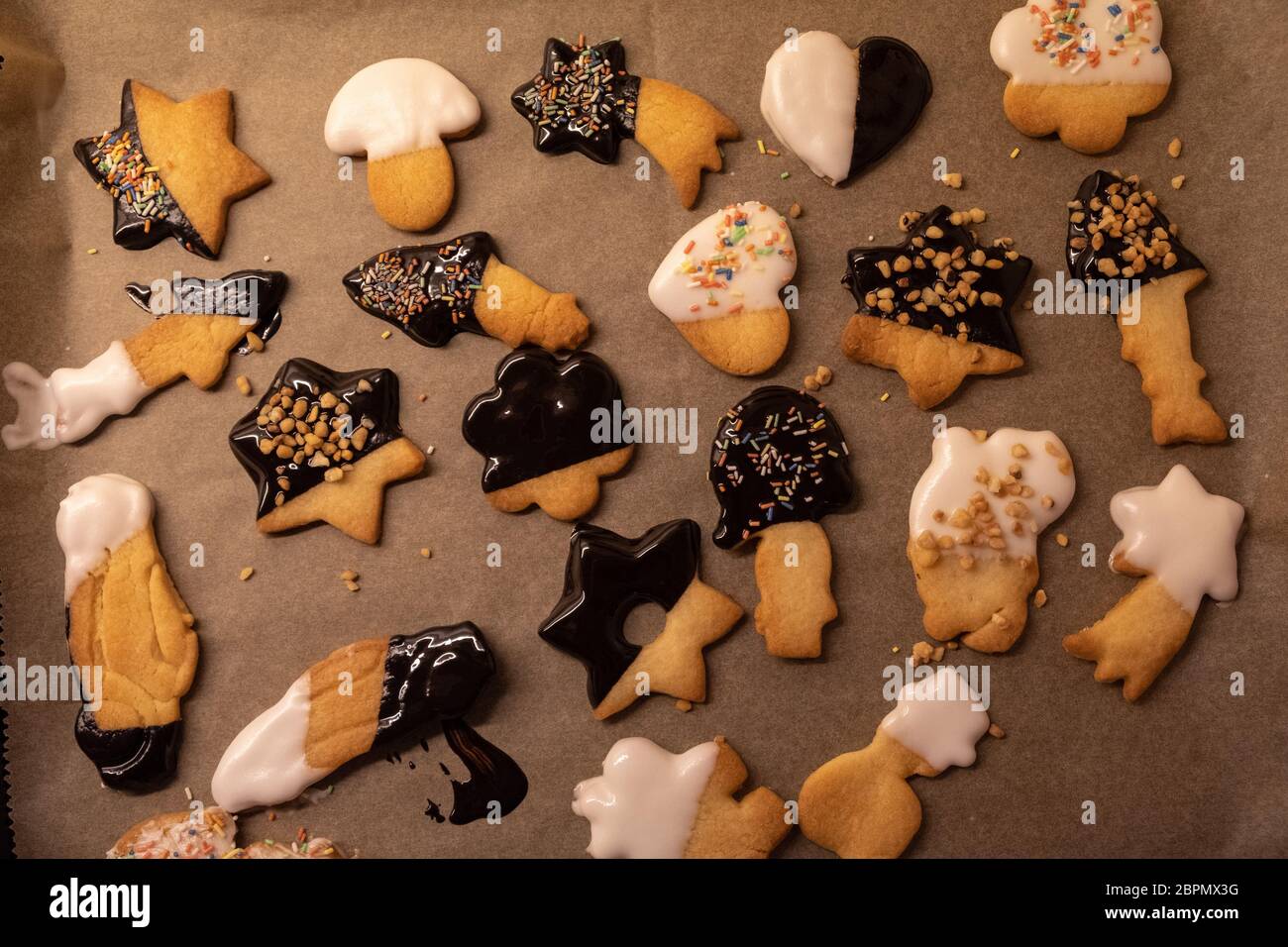 Making chocolate coating hi-res stock photography and images - Alamy