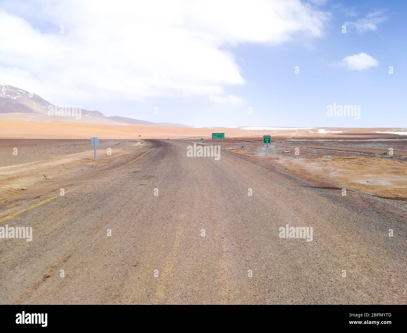 Chile bolivia desert border sign hi-res stock photography and images ...