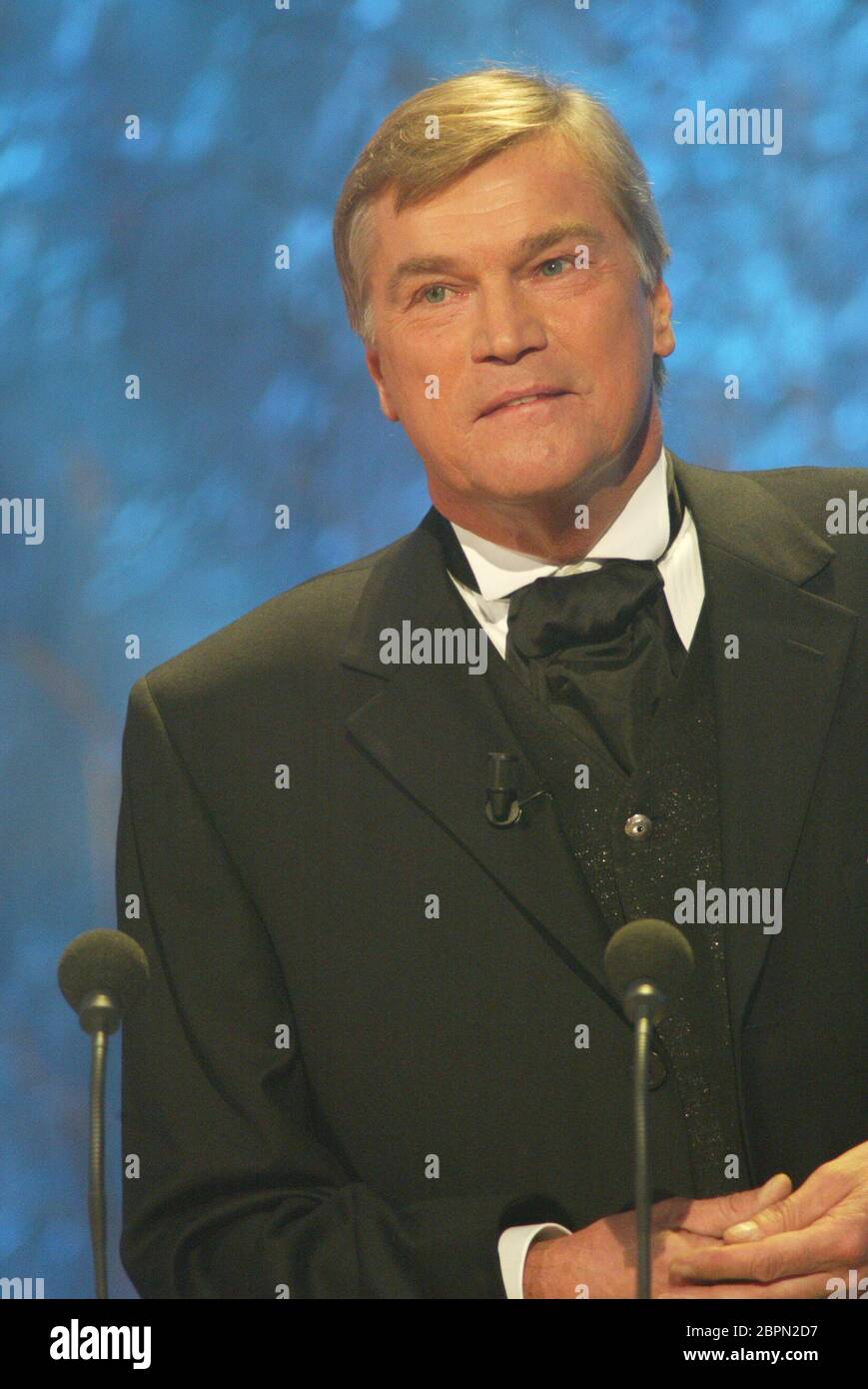 Deutscher Fernsehpreis 2002 - Jochen Busse Stock Photo - Alamy