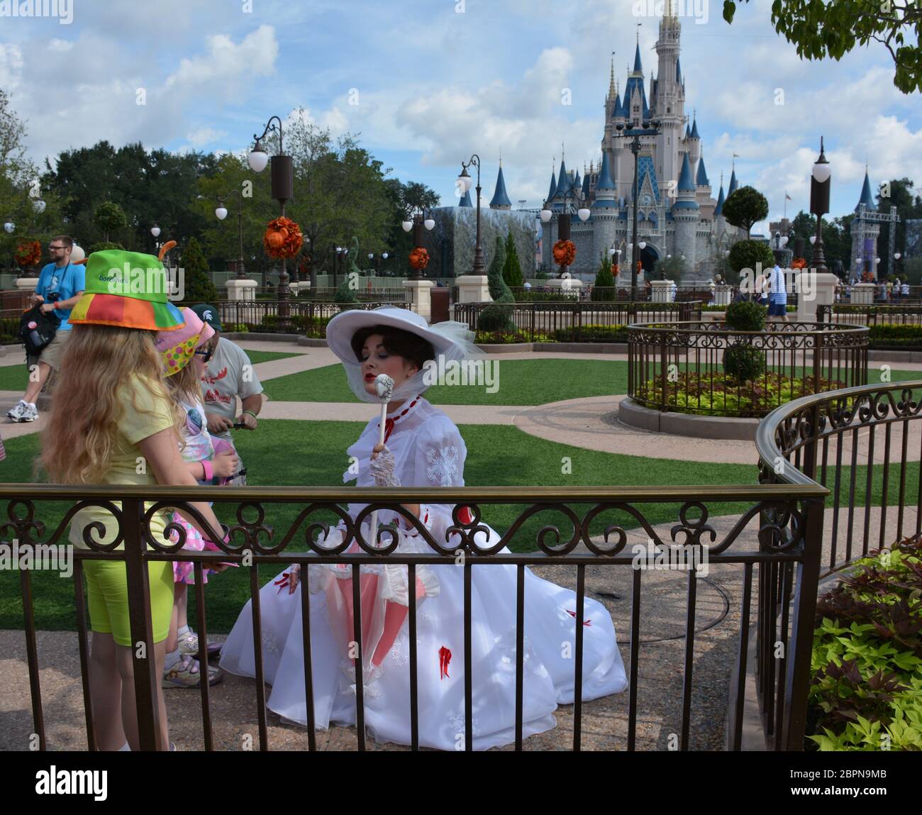 Disney Character Visitor High Resolution Stock Photography and Images ...