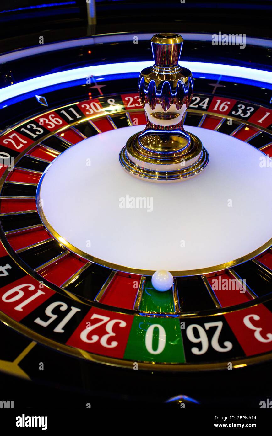 traditional roulette wheel, handmade with classic look Stock Photo - Alamy