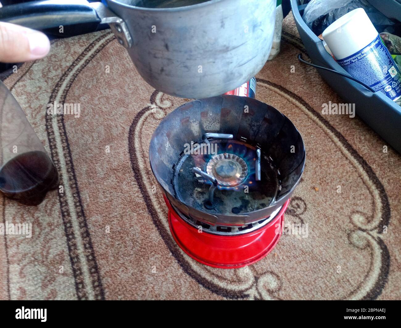 Portable tourist gas cylinder gas hi-res stock photography and images ...