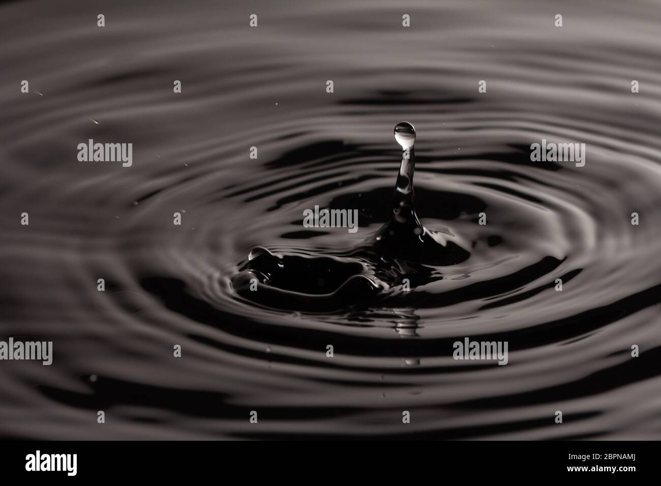 Water dripping or water ripples in a pond. waves of rippling Stock ...