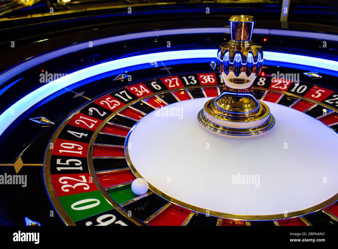 traditional roulette wheel, handmade with classic look Stock Photo - Alamy
