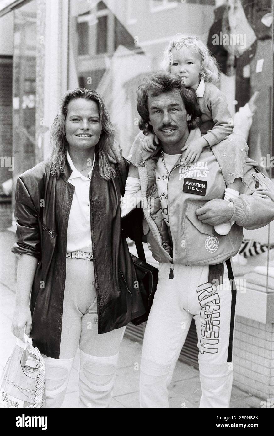 Boxer René Weller // Familienfoto - Der deutsche Boxer René Weller mit ...