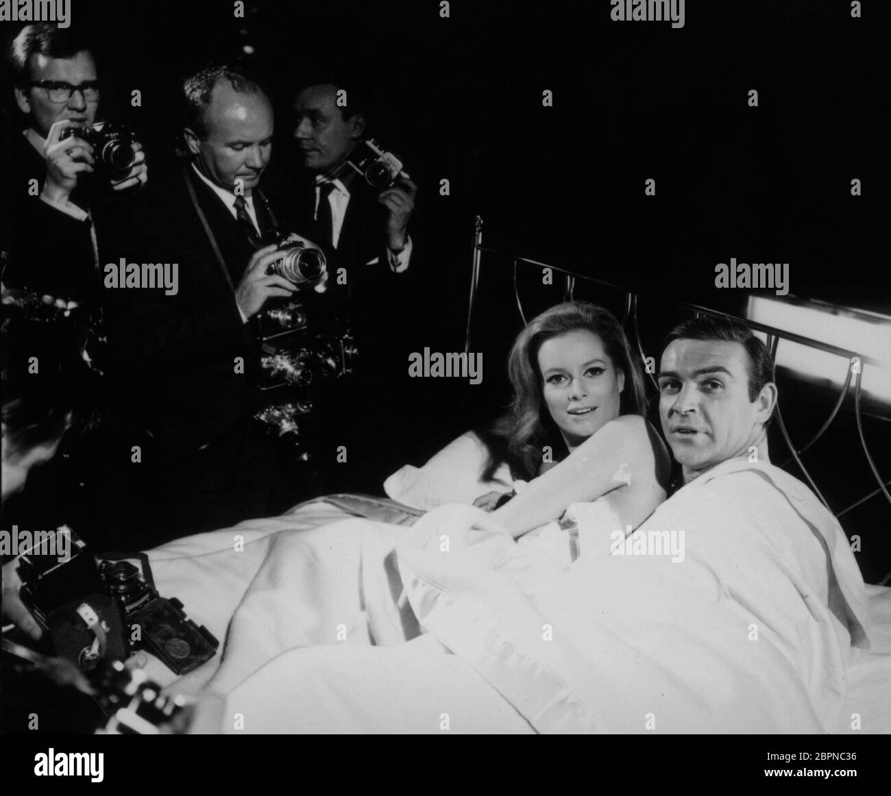 Luciana Paluzzi Thunderball Black and White Stock Photos & Images - Alamy
