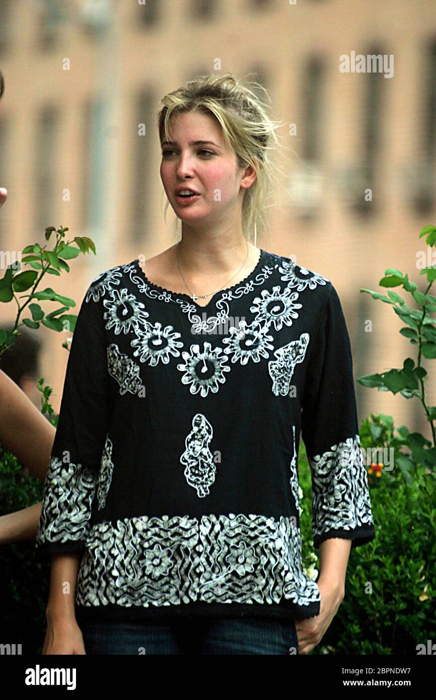 Ivanka Trump Smoking Outside A Restaurant In New York's Meat Packing ...