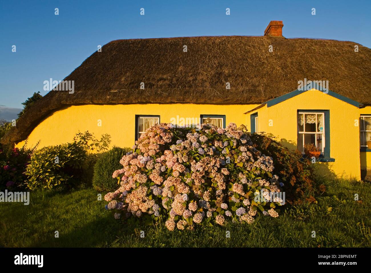 Thatched Cottage, Kilmeaden Village, County Waterford, Ireland Stock ...
