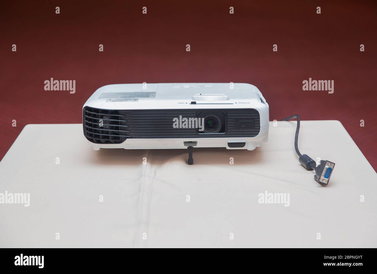 Overhead projector computer hi-res stock photography and images - Alamy