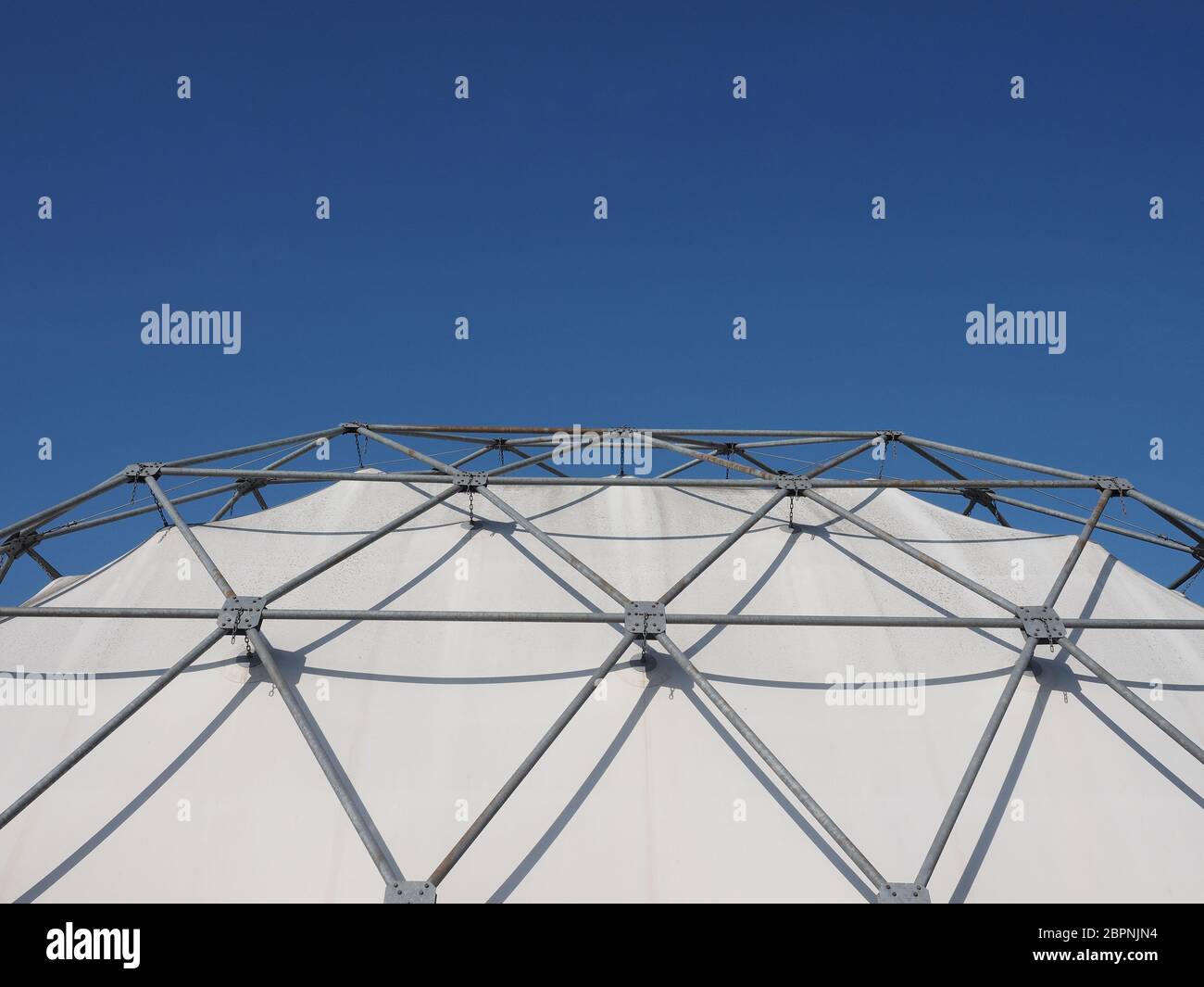 Exoskeleton building hi-res stock photography and images - Alamy