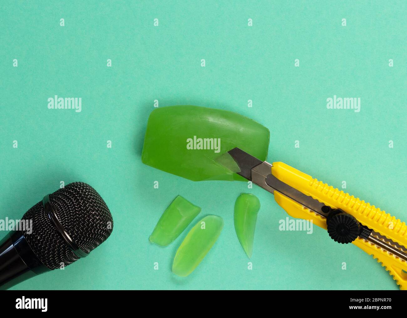 Asmr hi-res stock photography and images - Alamy