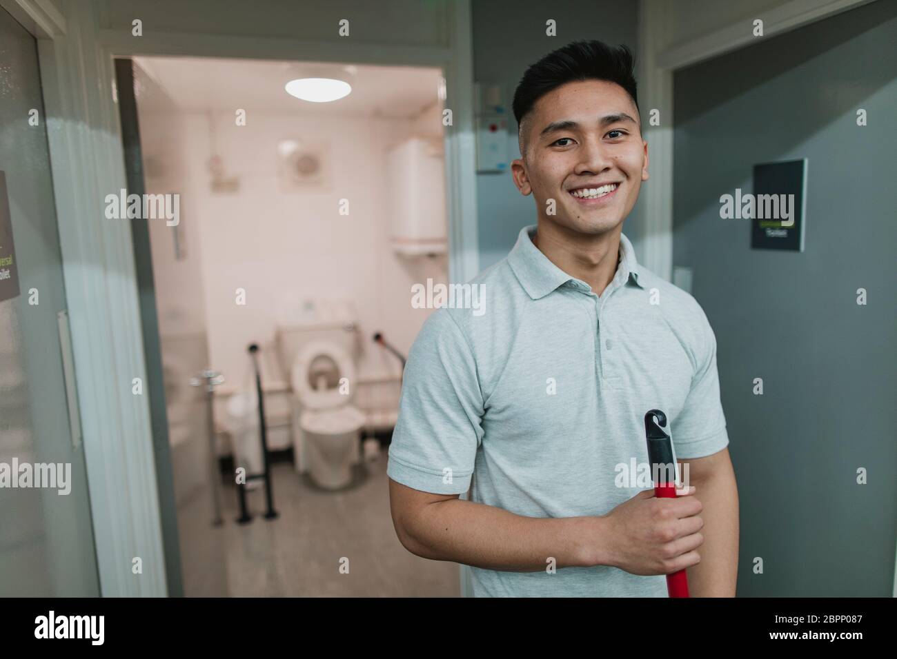 Asian cleaner hospital hi-res stock photography and images - Alamy