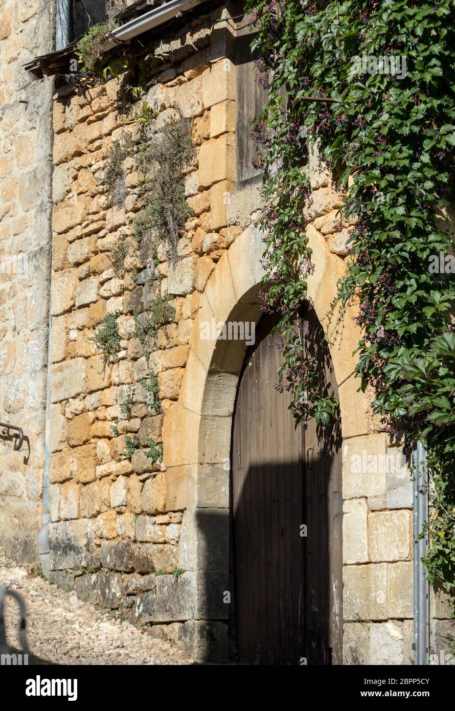 Typical French townscape with ancient houses in Perigord noir, France ...