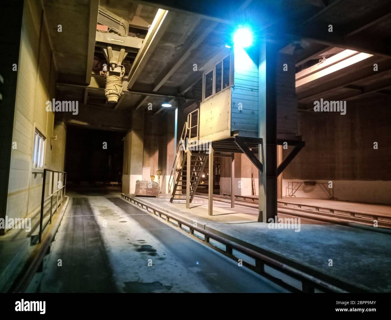 Weight room at a cement plant. truck scales Stock Photo - Alamy