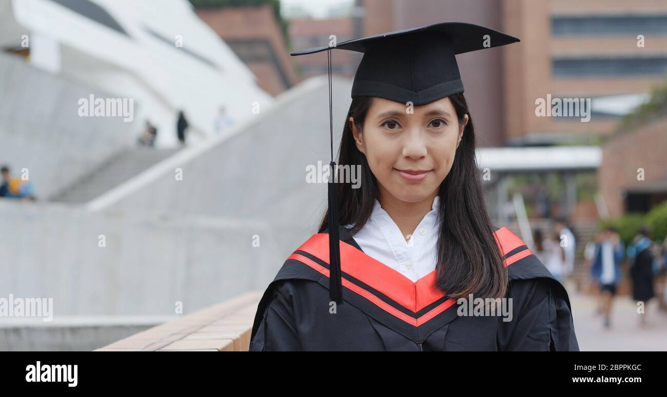 Korean university graduation hi-res stock photography and images - Alamy