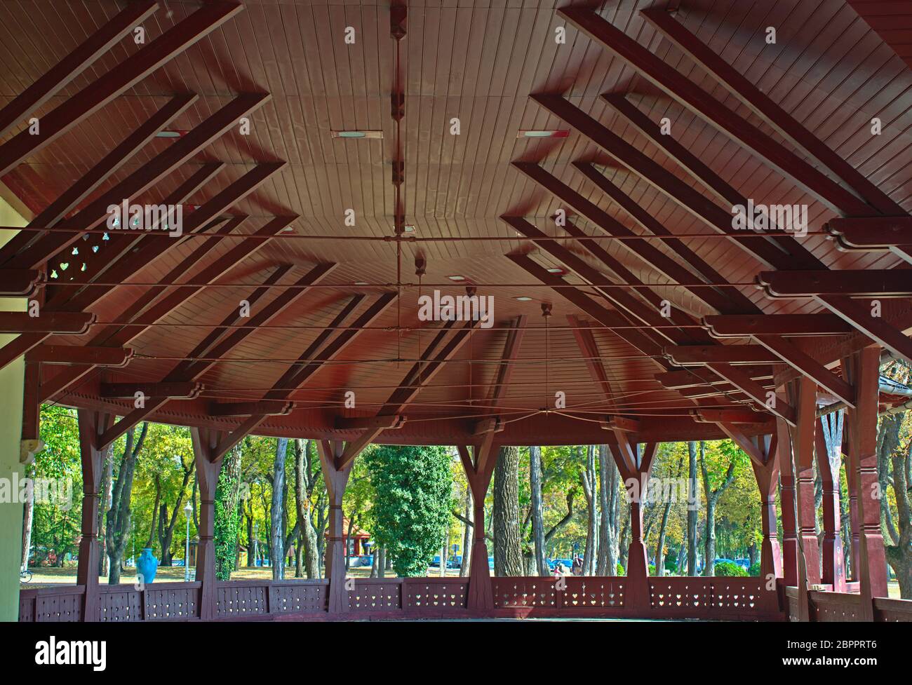 Architecture dome joints hi-res stock photography and images - Alamy