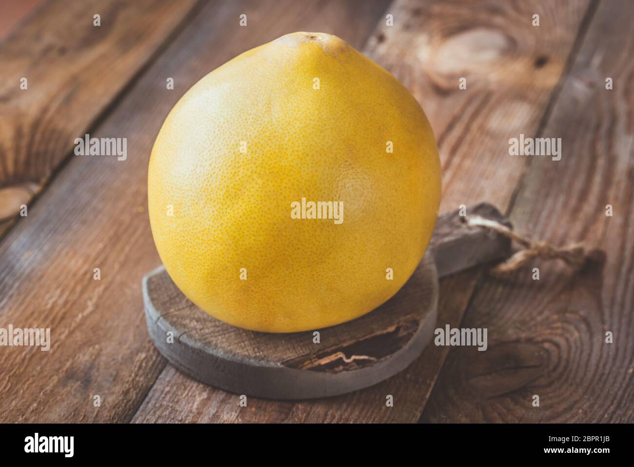 Pomelo pomello citrus fruit hi-res stock photography and images - Alamy