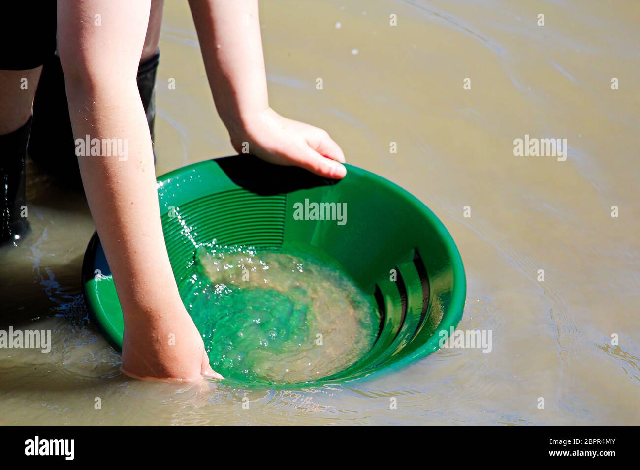 Goldpan hi-res stock photography and images - Alamy