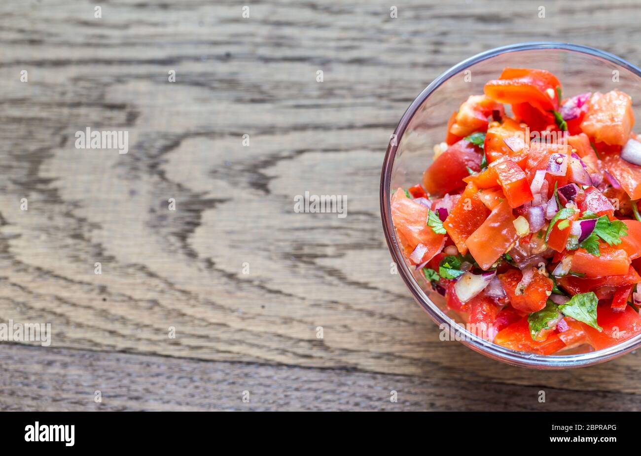 Bowl of salsa Stock Photo - Alamy
