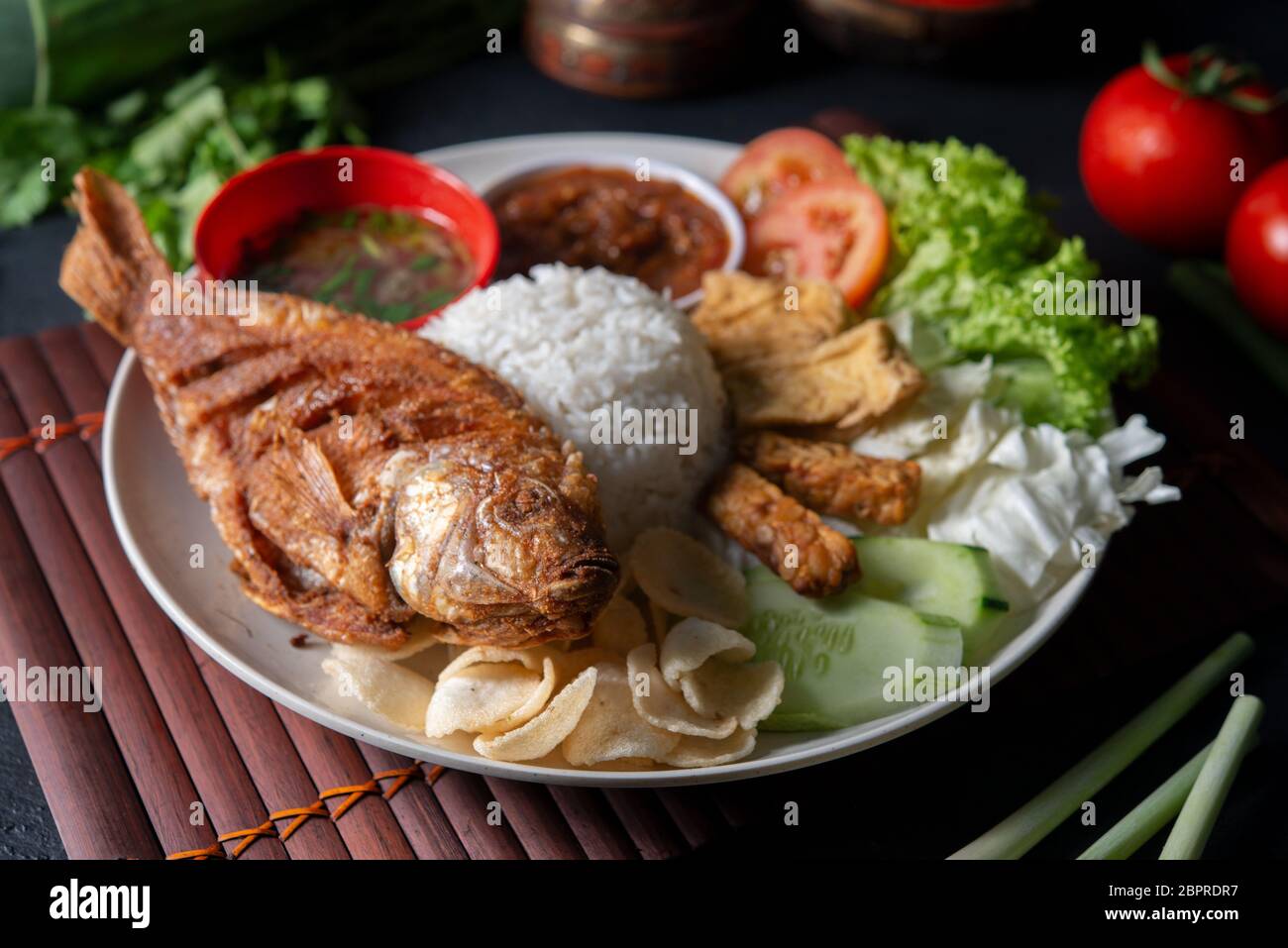 Fried tilapia fish hi-res stock photography and images - Alamy