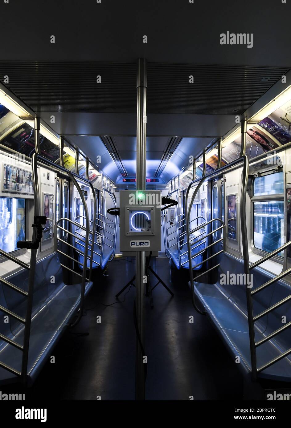 On the buses hi-res stock photography and images - Alamy