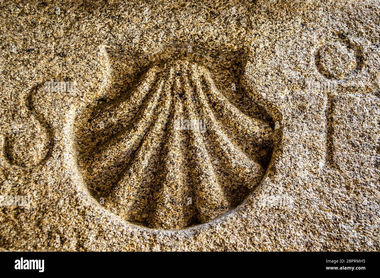 Carved way of st james sign hi-res stock photography and images - Alamy