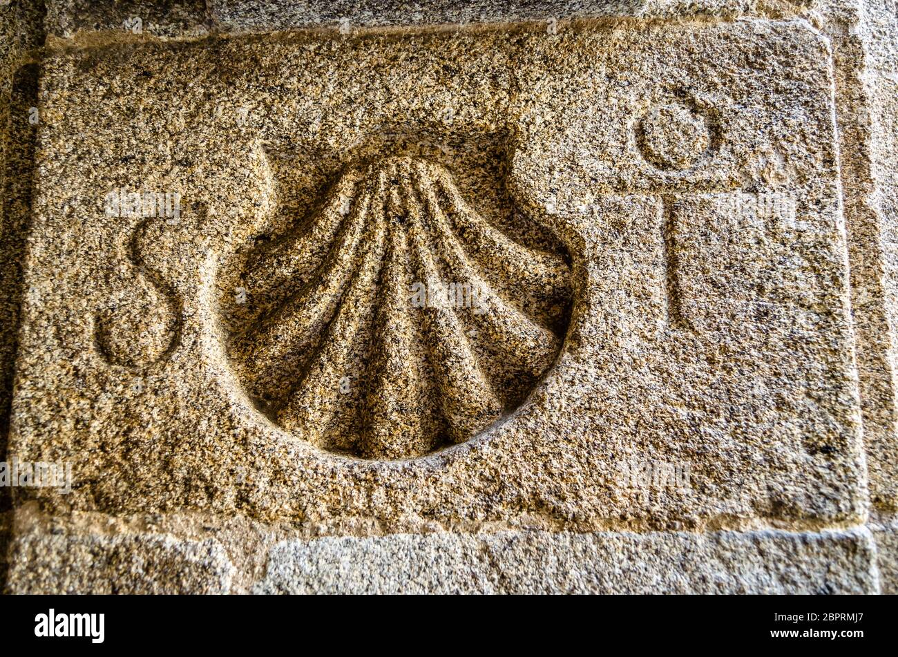 Carved way of st james sign hi-res stock photography and images - Alamy