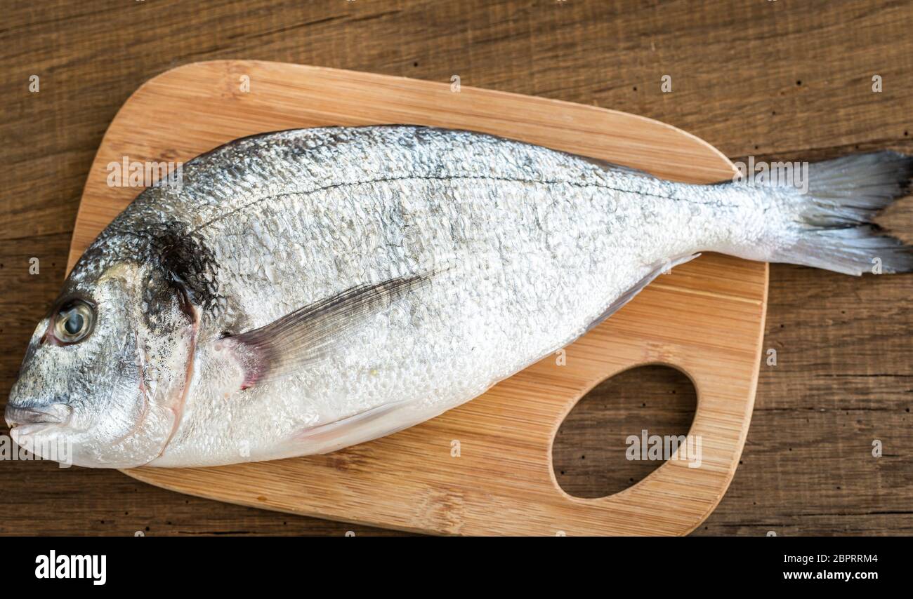 Fresh dorada fish Stock Photo - Alamy