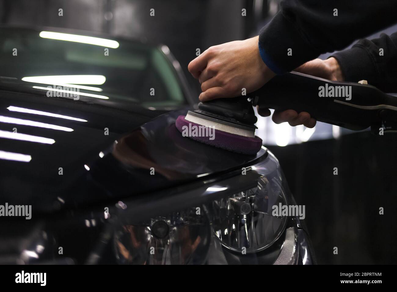Car shine paintwork hi-res stock photography and images - Alamy