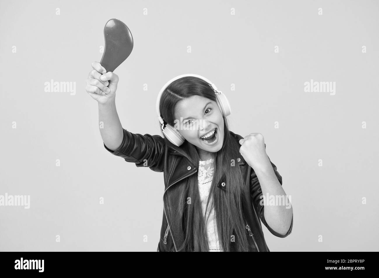 Sing favorite Black and White Stock Photos & Images - Alamy