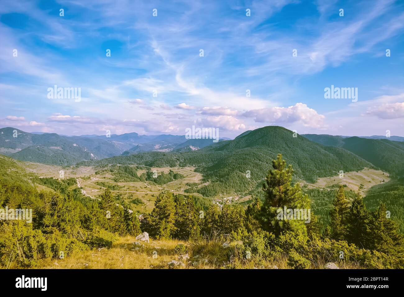 Impressive mountain ranges hi-res stock photography and images - Alamy