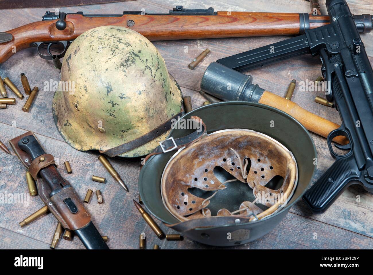 German machine gun normandy hi-res stock photography and images - Alamy