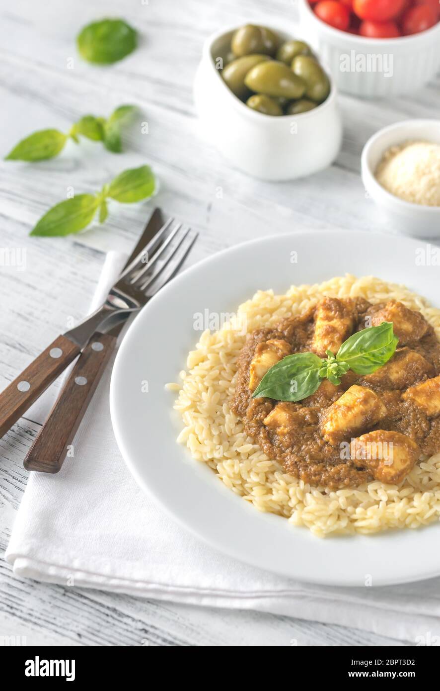 Pasta with korma sauce Stock Photo - Alamy