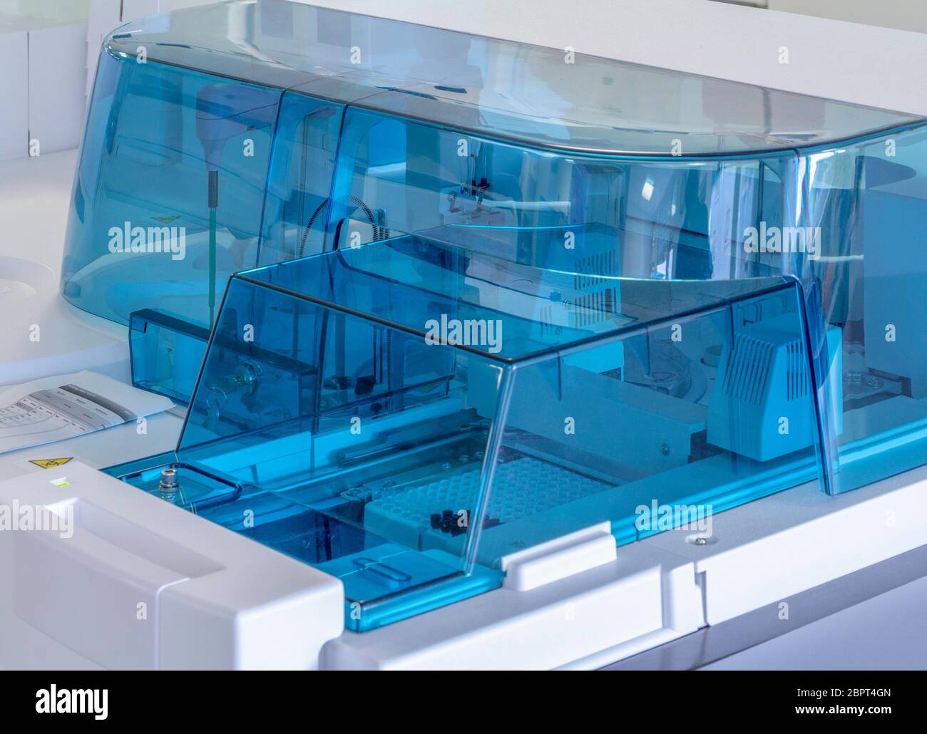 Medical apparatus hi-res stock photography and images - Alamy