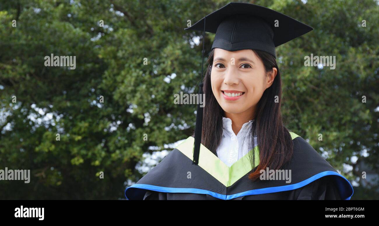 Korean graduation ceremony hi-res stock photography and images - Alamy