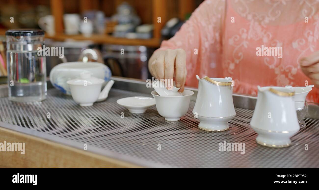 Chinese tea ceremony Stock Photo - Alamy