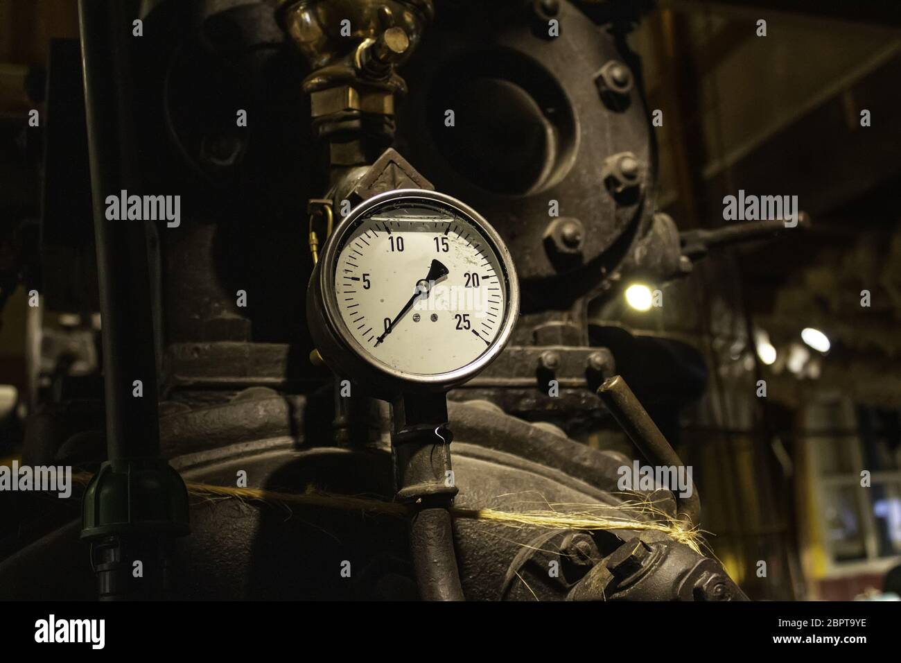 Pressure gauge, detail of measuring instrument Stock Photo - Alamy