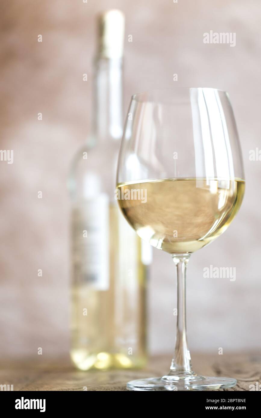 Glass of white wine Stock Photo - Alamy