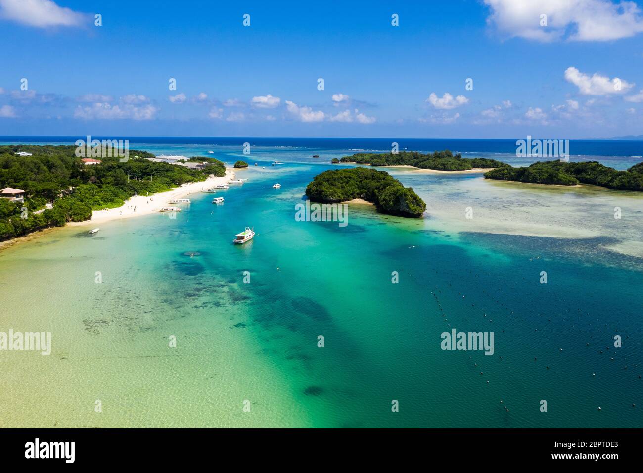 Drone fly over tropical sea hi-res stock photography and images - Alamy
