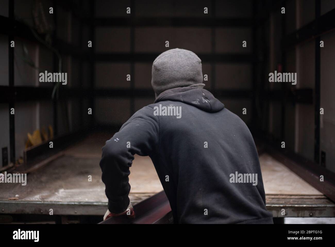 Hoist beams hi-res stock photography and images - Alamy