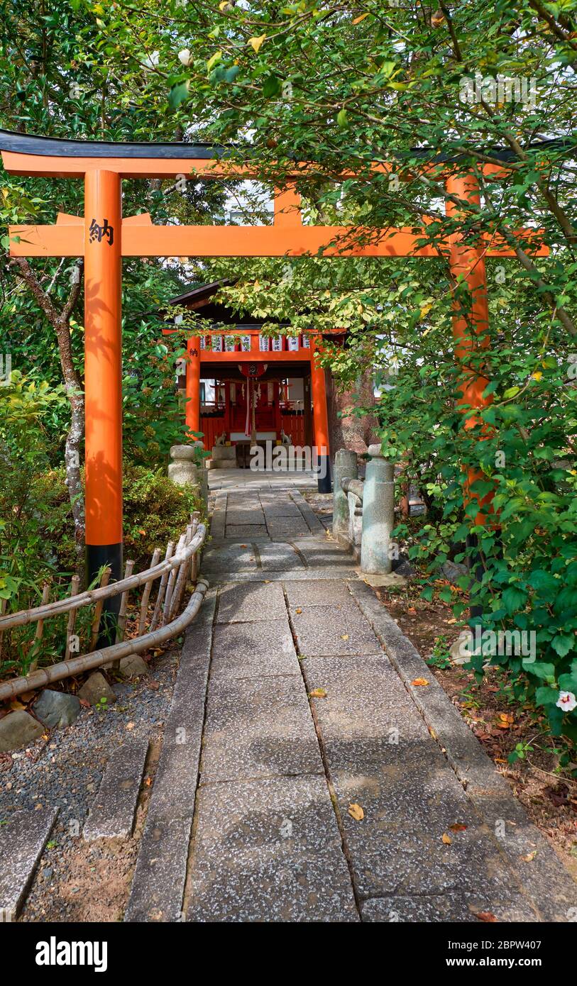 Japanese style torii gate hi-res stock photography and images - Alamy