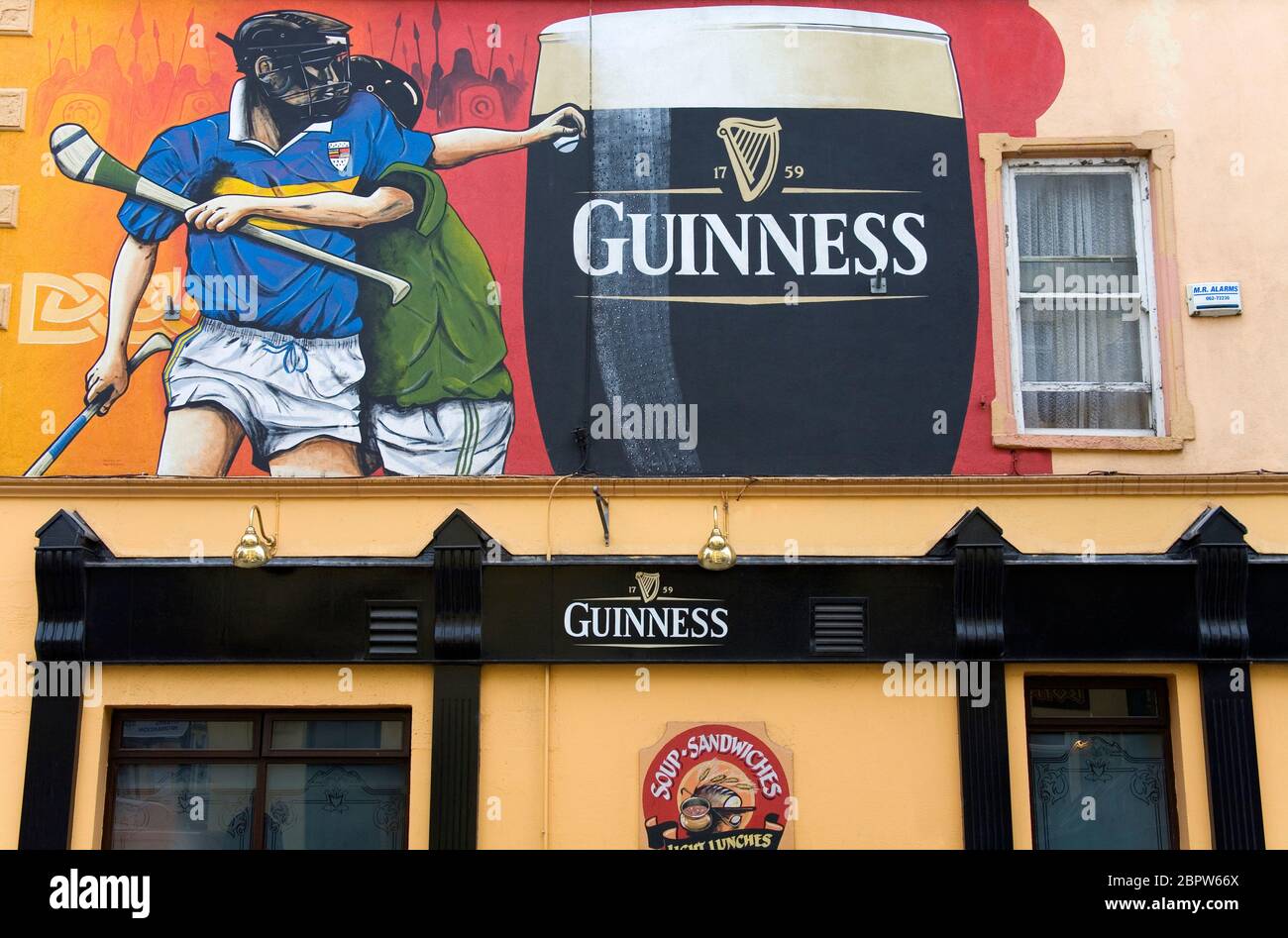 Tipperary Pub High Resolution Stock Photography and Images - Alamy