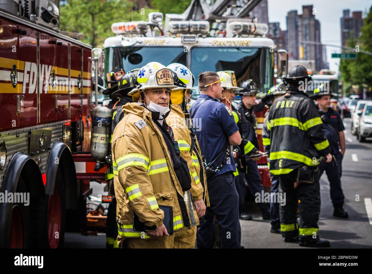 FDNY respond to a fire at 1980 3rd ave in Spanish Harlem. Fire on the ...