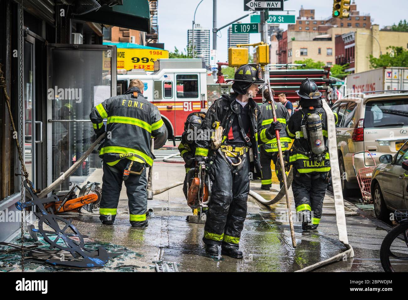 FDNY respond to a fire at 1980 3rd ave in Spanish Harlem. Fire on the ...