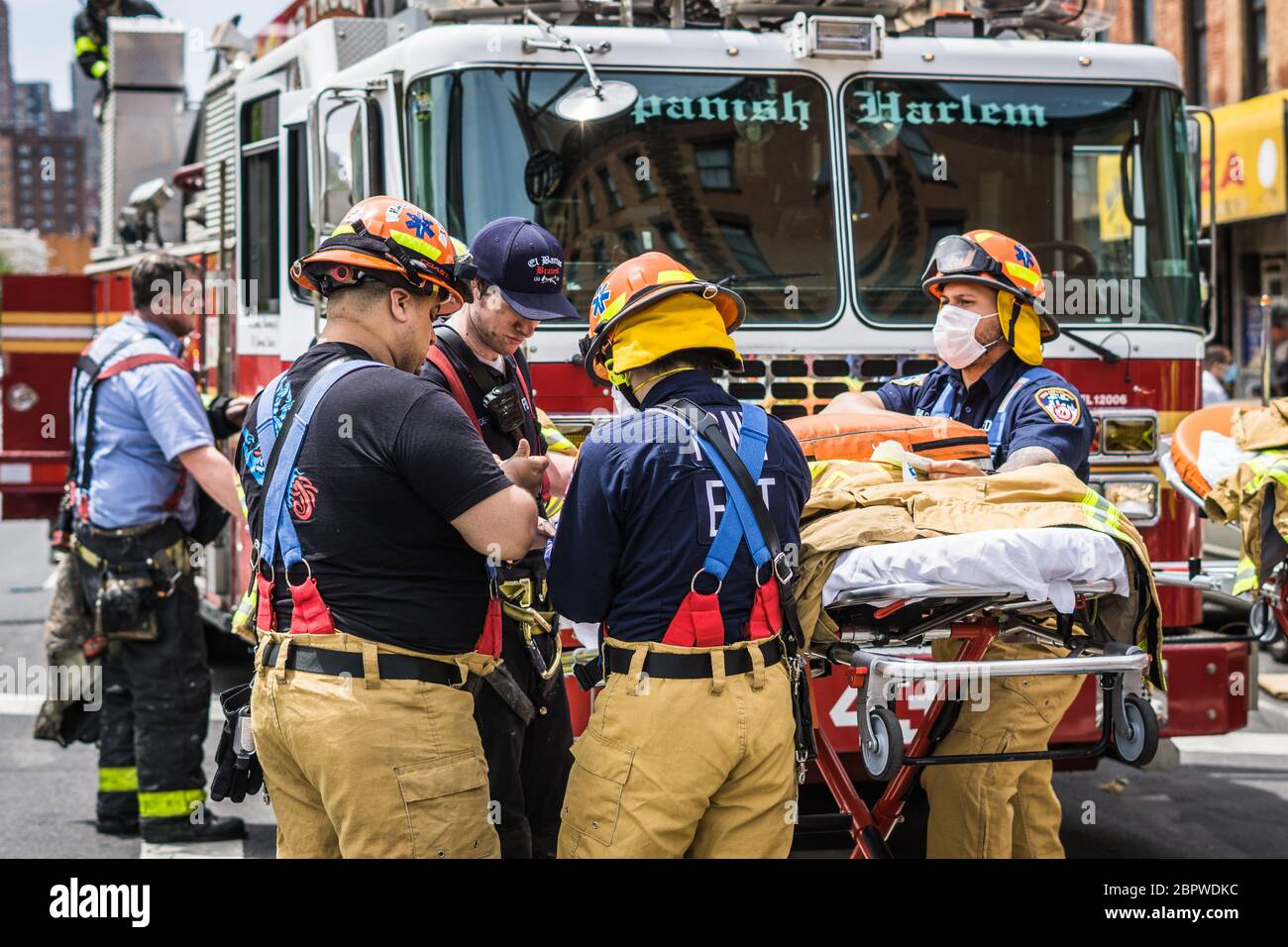 FDNY respond to a fire at 1980 3rd ave in Spanish Harlem. Fire on the ...